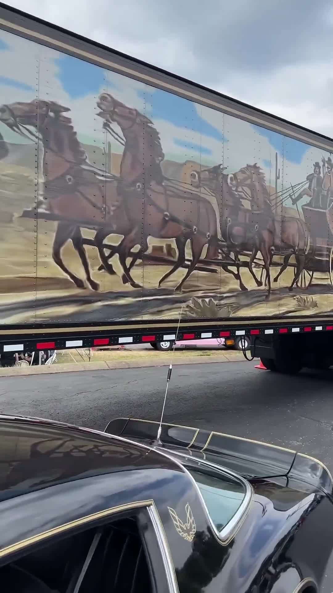 Parked my '77 Trans Am beside Snowman's rig 🤠🇺🇸☃️