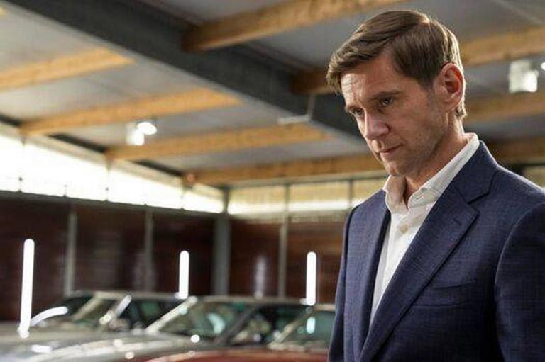 Who stars in Captivated on Netflix? Full cast with Downton Abbey legend ...