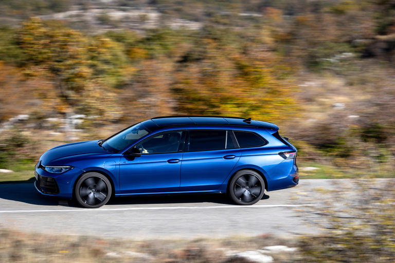 Volkswagen Passat review: Sensible but pricey plug-in hybrid estate