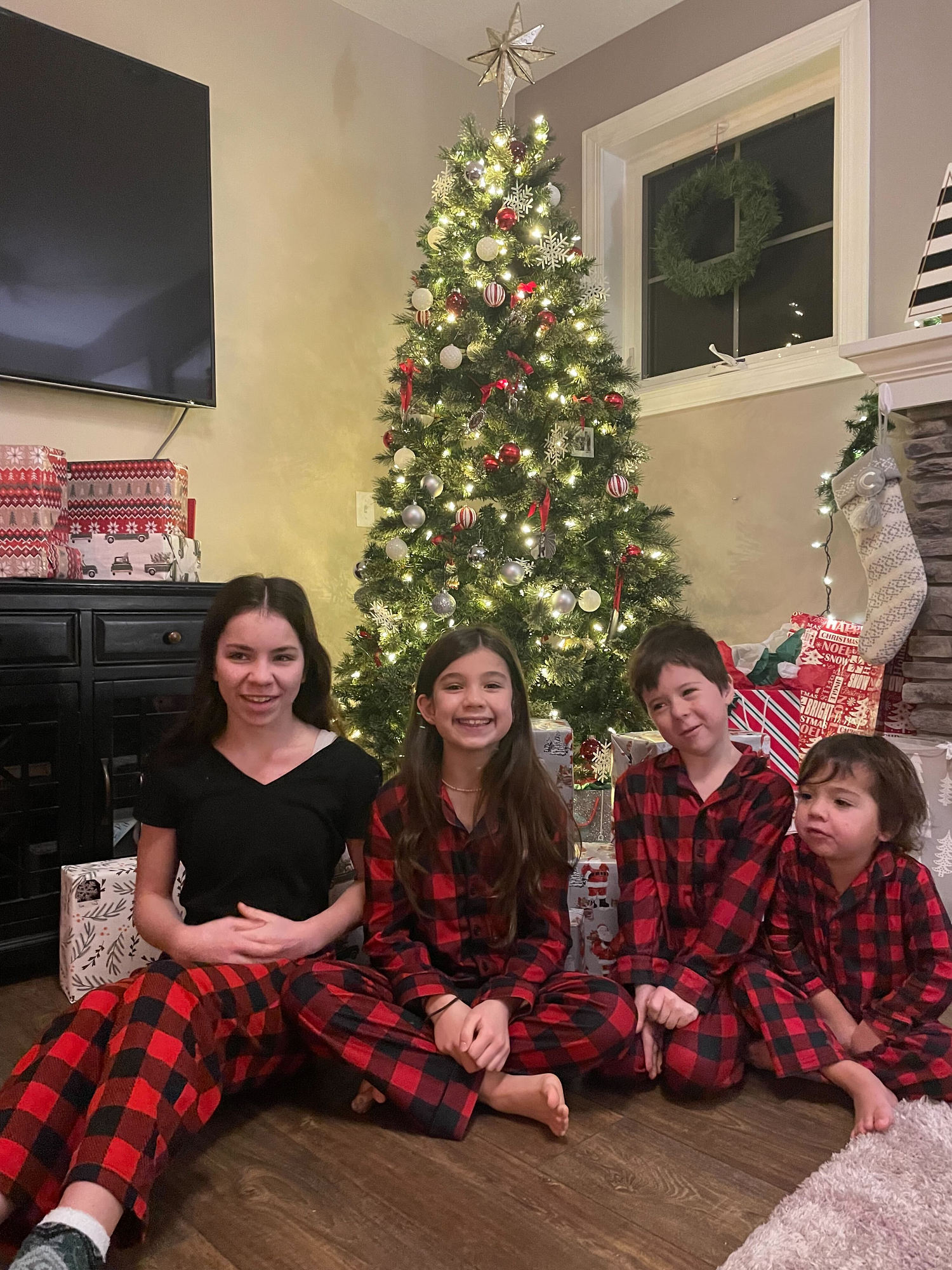 This 4-year-old had the best reaction to being woken up on Christmas ...