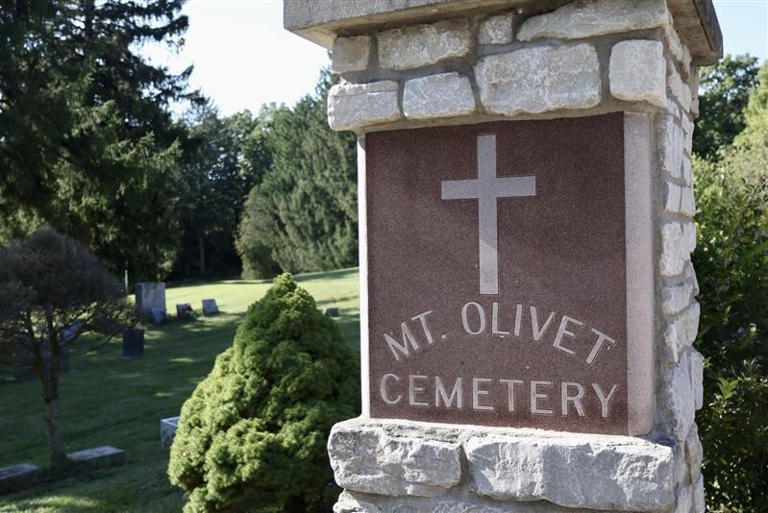 After burial records went missing, ex-cemetery worker pleads to ...