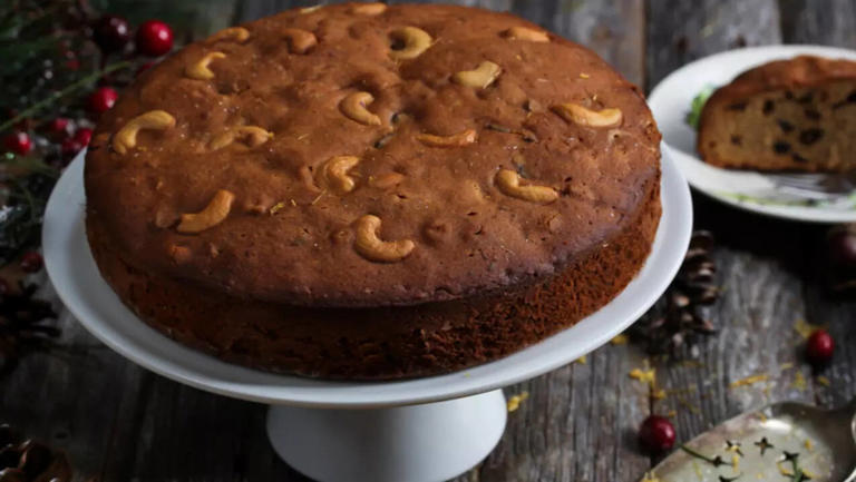 What exactly is a plum cake and why it is linked with Christmas