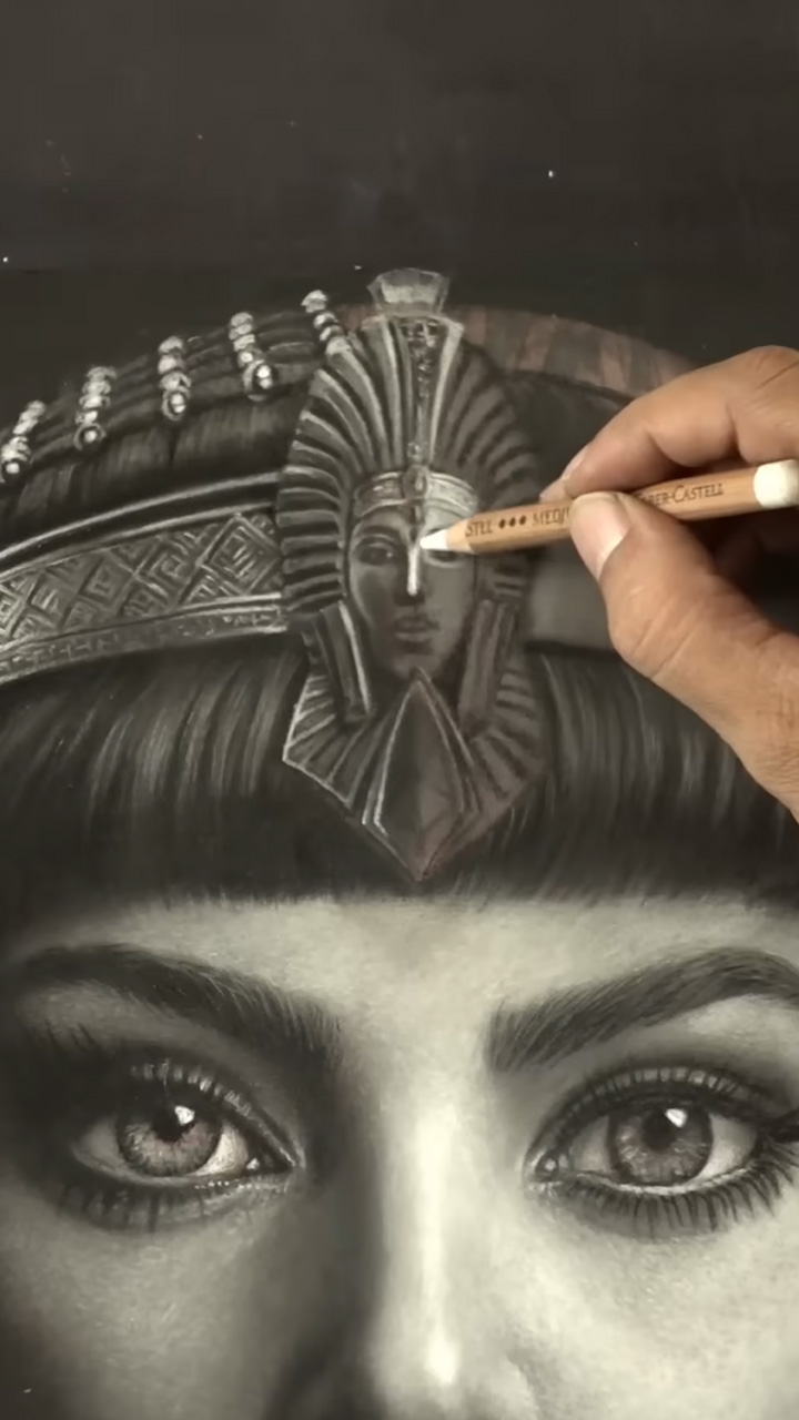 Cleopatra the Great brought to life in a viral realistic drawing
