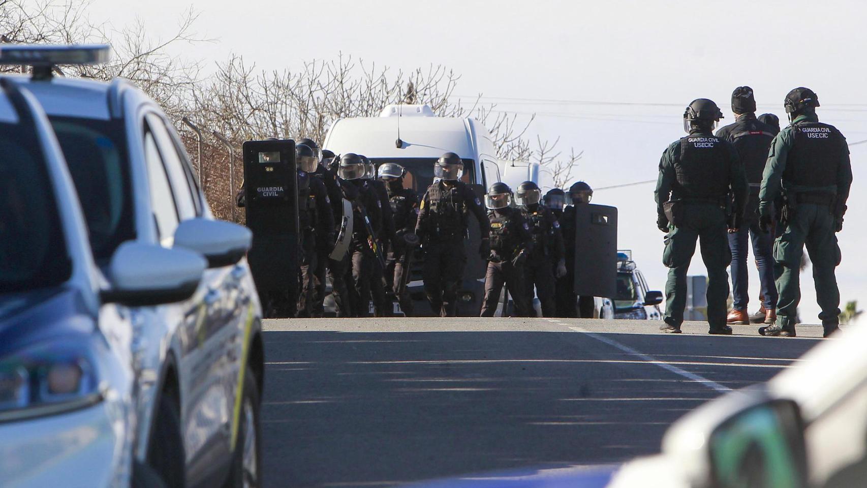 Los dos detenidos por el doble homicidio de Elche pasan a disposición ...