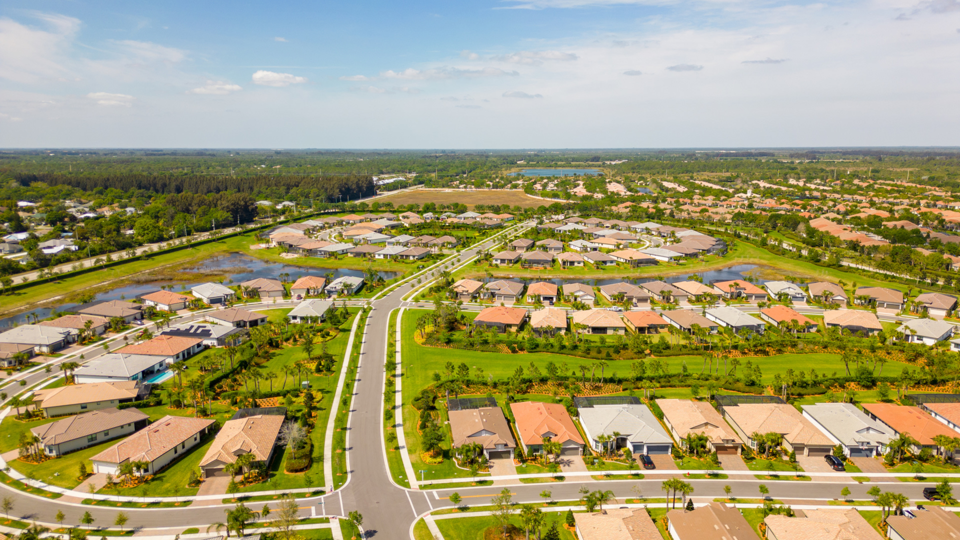 Living in the 9 states with no income tax: What are the pros and cons?