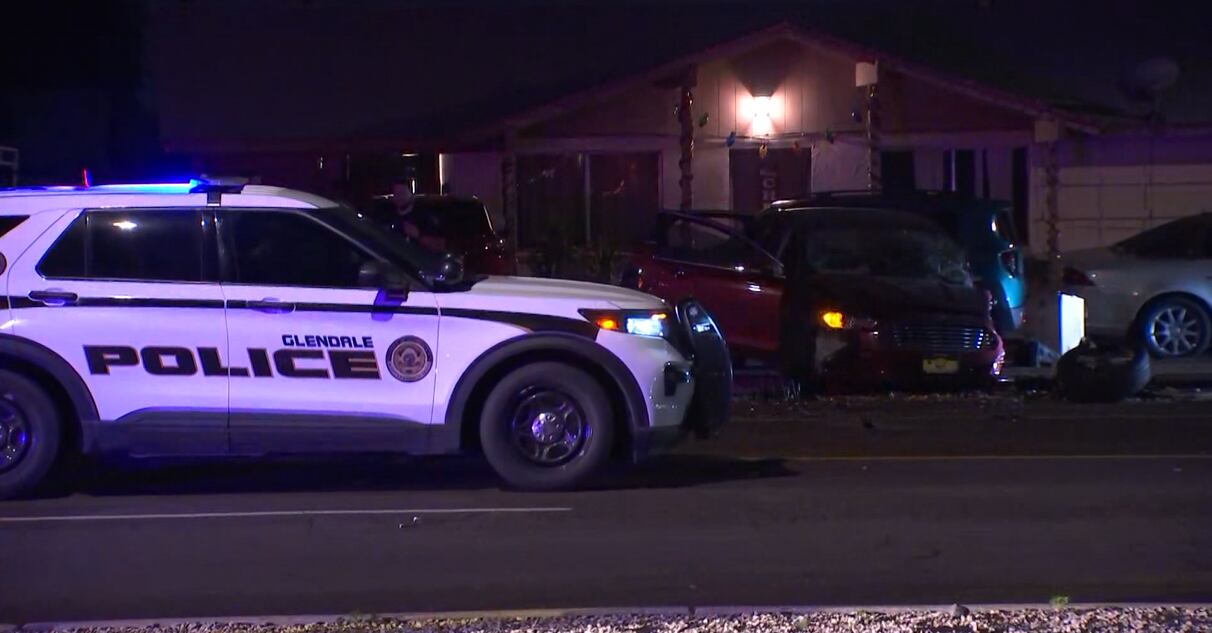 Camelback Road closed in Glendale due to serious crash; 3 hurt