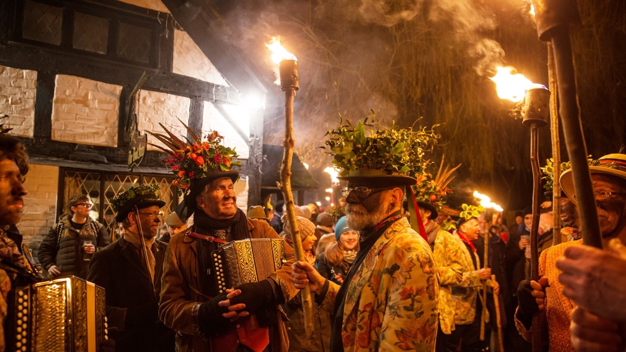 Was Christmas moved to December 25 due to a pagan festival? Here are ...
