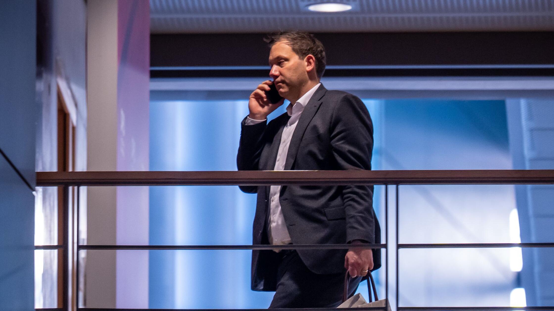 Klingbeil verzichtet an Weihnachten auf das Handy