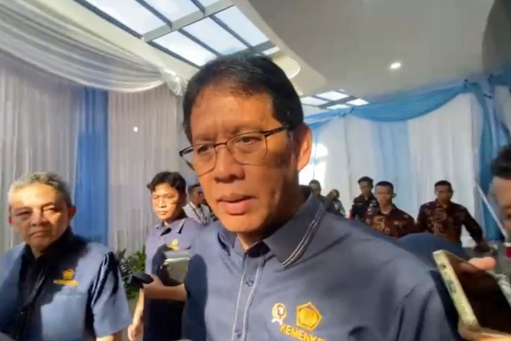 Menkeu Purbaya: Anggaran bencana cukup, tak perlu ganggu MBG