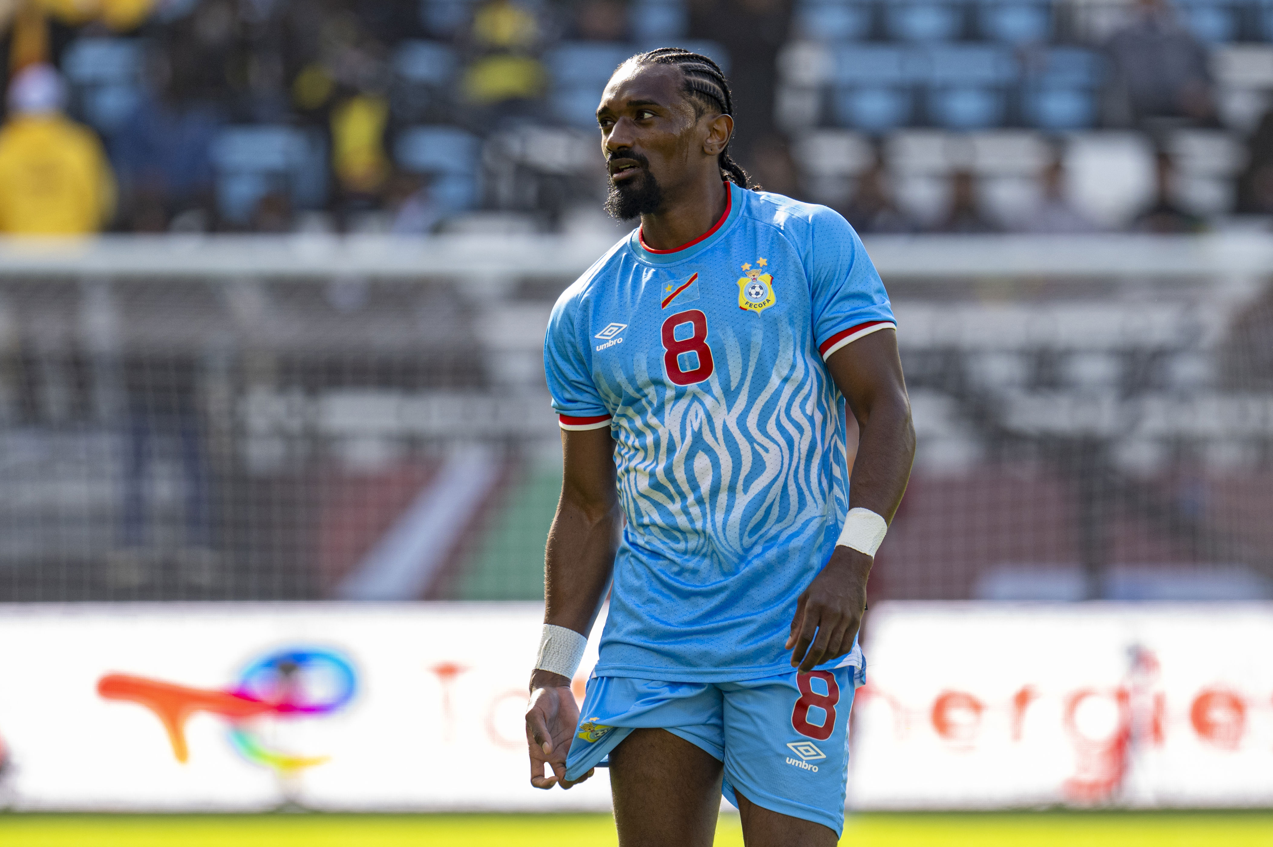 Arbiter gaf DR Congo-speler onjuiste tip om tweede gele kaart te voorkomen