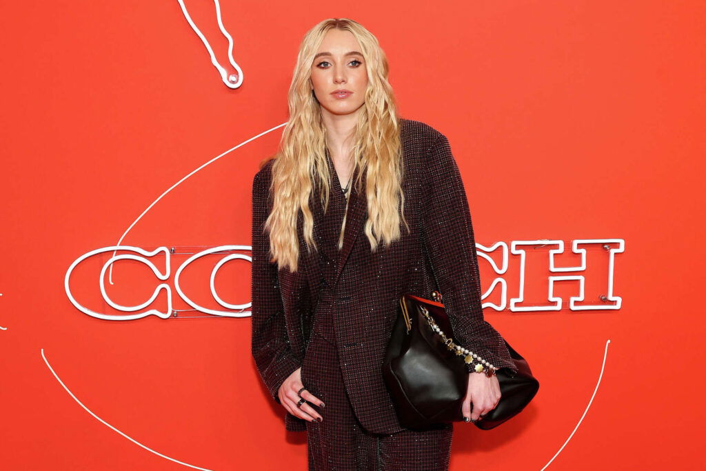 Paige Bueckers earns recognition for iconic moment