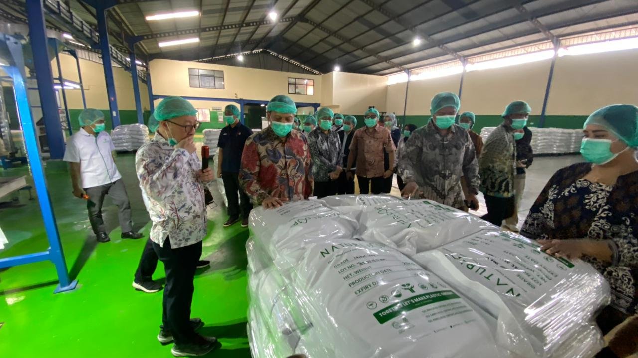 Bioliner berbasis pati singkong berpotensi jadi solusi pengelolaan ...