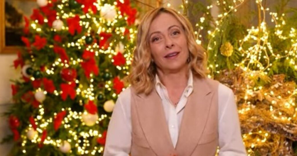 Meloni e gli auguri social: “Presepe simbolo di valori e radici”