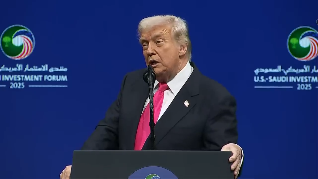 'Stephanie': Trump gets knocked over by cognitive decline, messes up ...