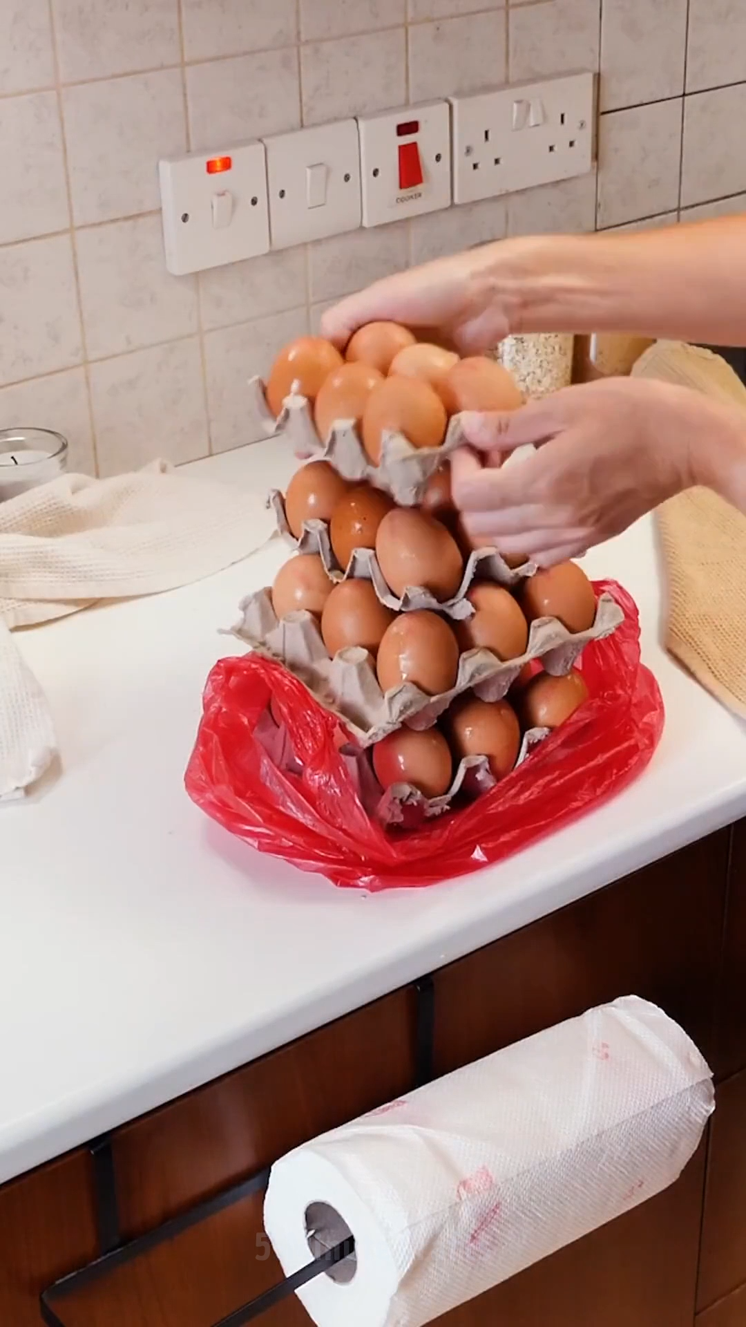 Transform your chores with quick life hacks!