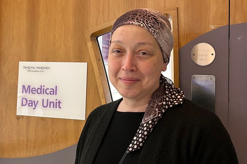 Friends raise £15k for widowed Surrey mother of three after perfect ...