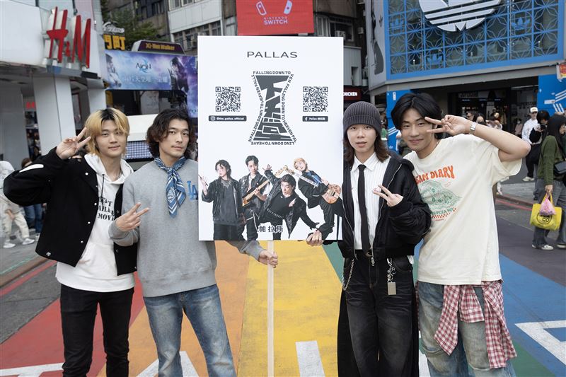 跨年趕場王是他們!帕拉斯PALLAS「連跑3場演出」剛出道集齊北中南