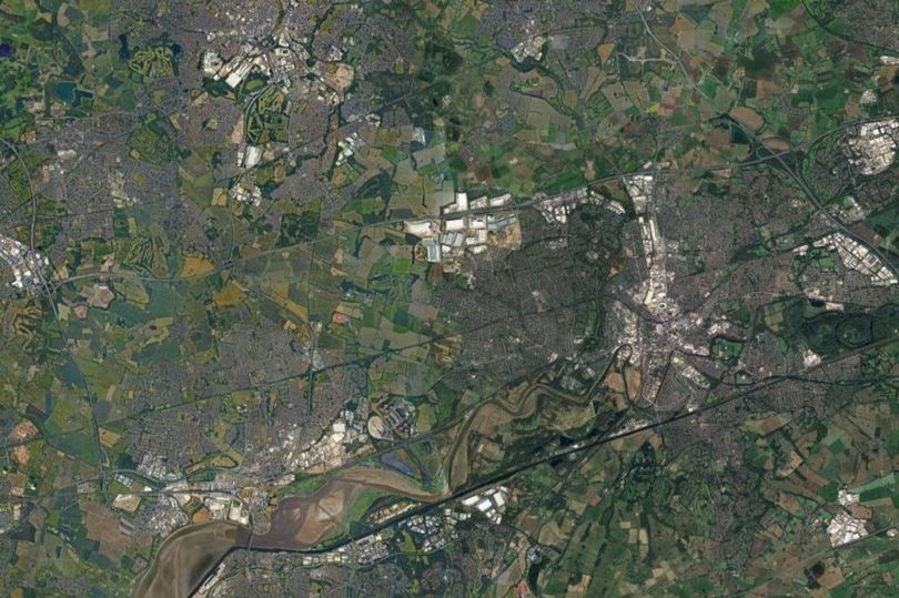 Registered sex offender spotted allegedly handing out gifts at school ...