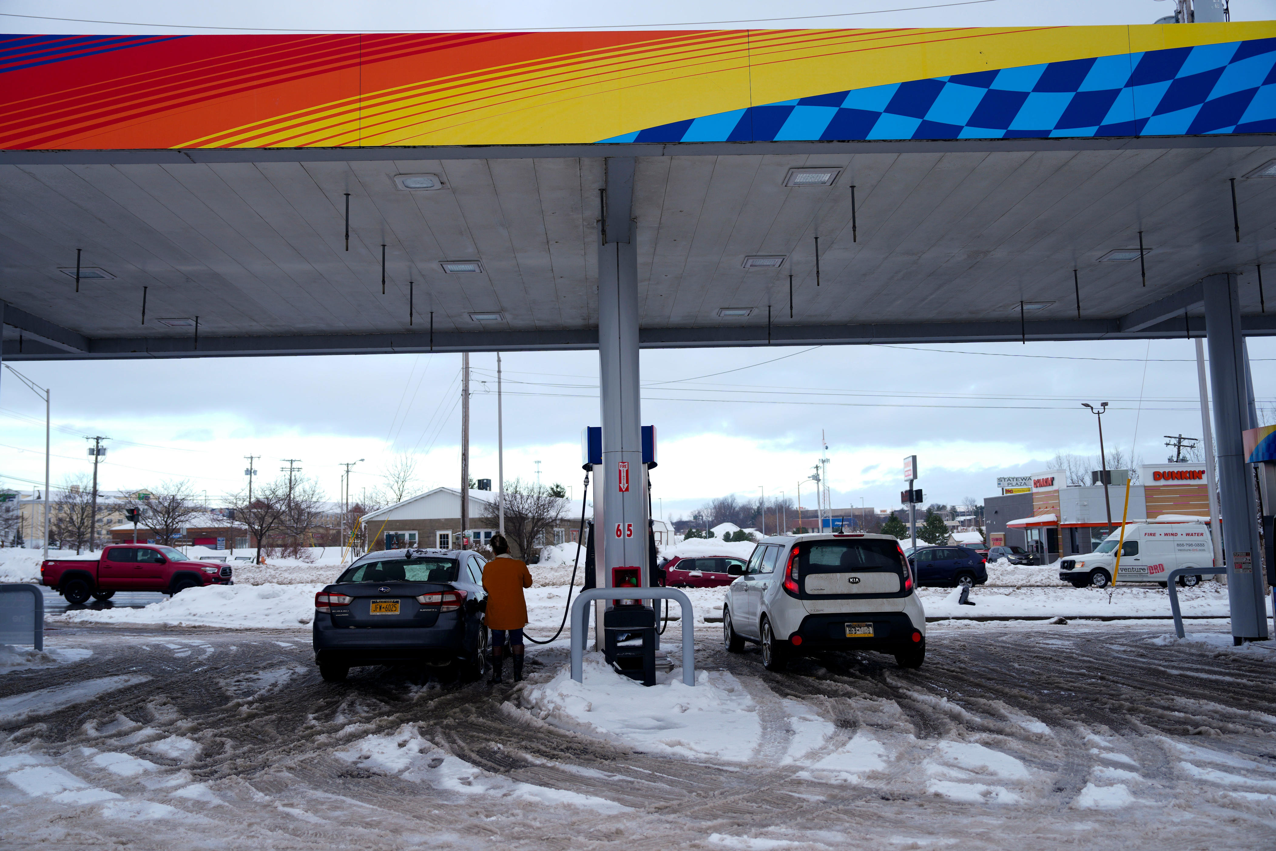 Who has the cheapest gas Christmas Eve in Lower Hudson Valley?