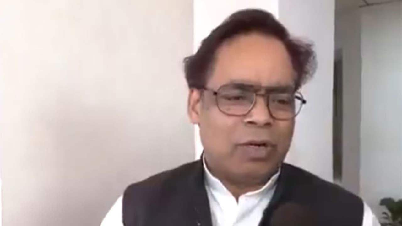 Unnao case: SP leader calls it 'sensitive'; victim's mother protests