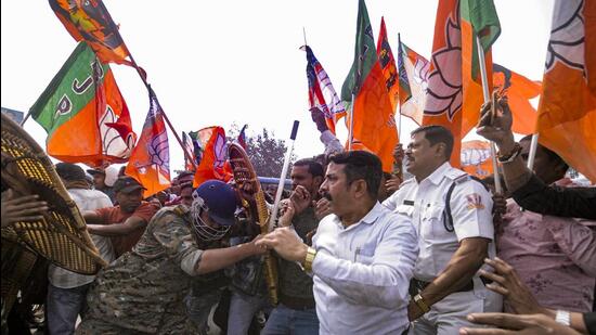 In Bengal, protests held over atrocities against Hindus in Bangladesh