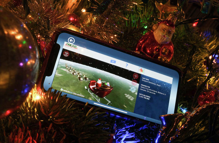 Where is Santa right now? Use live NORAD, Google Santa Tracker maps to ...