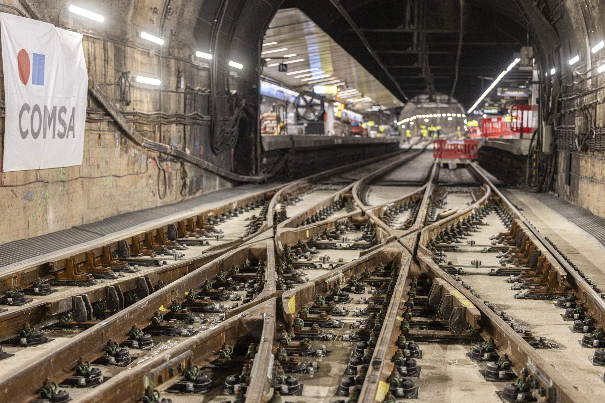 La compra de 39 trenes para el Metro de Barcelona se enfría: TMB ...