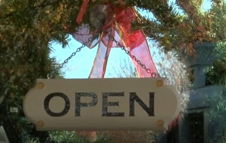 Some central Nebraska stores remain open Christmas Day with limited hours
