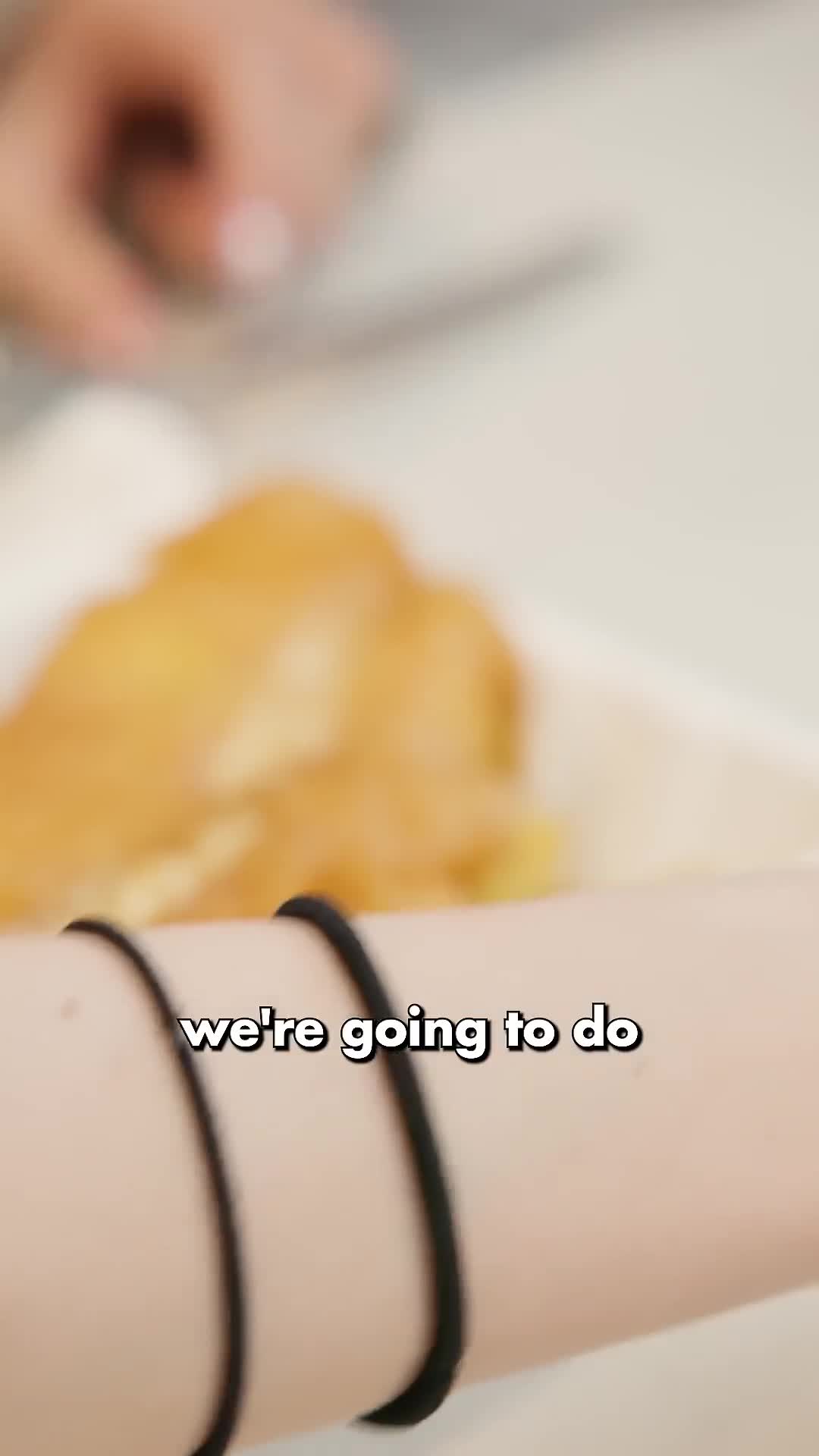 K-pop Stars Try Fish and Chips for the First Time!