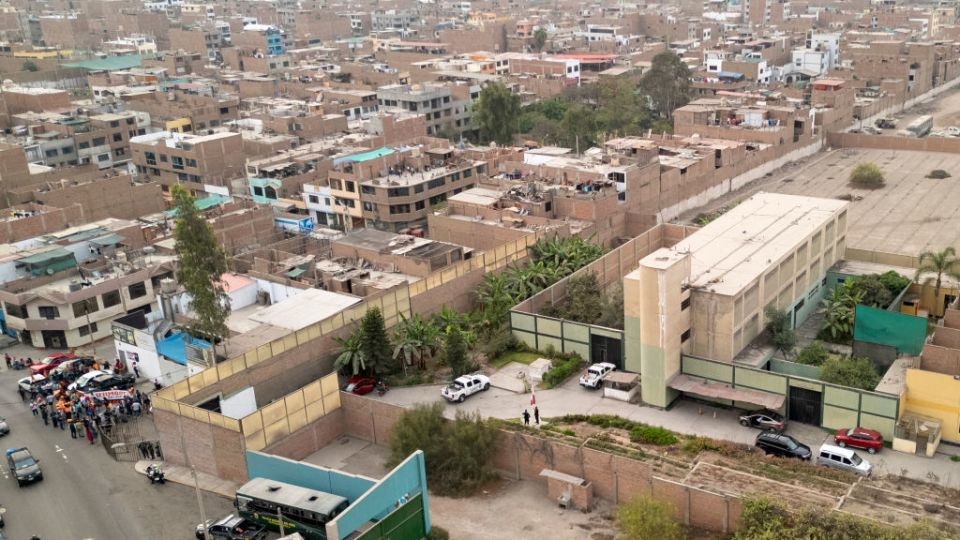 Esta cárcel de Perú alberga a solo cuatro reclusos y todos son ...