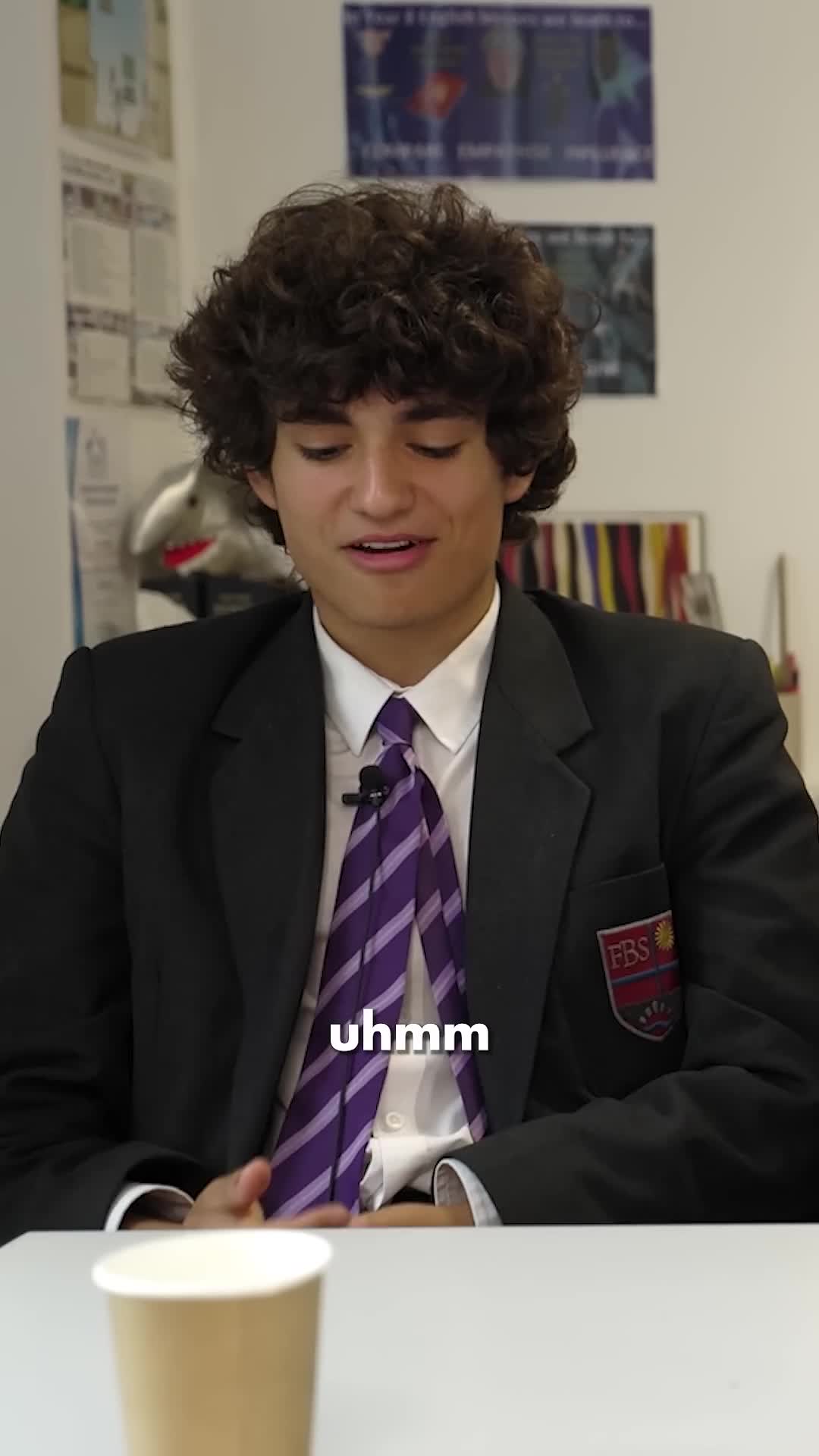 British students try Cheez-It crackers for the first time | Honest ...