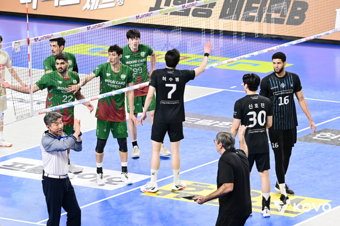 It's a difficult situation to tolerate... He needs patience, so he once ...