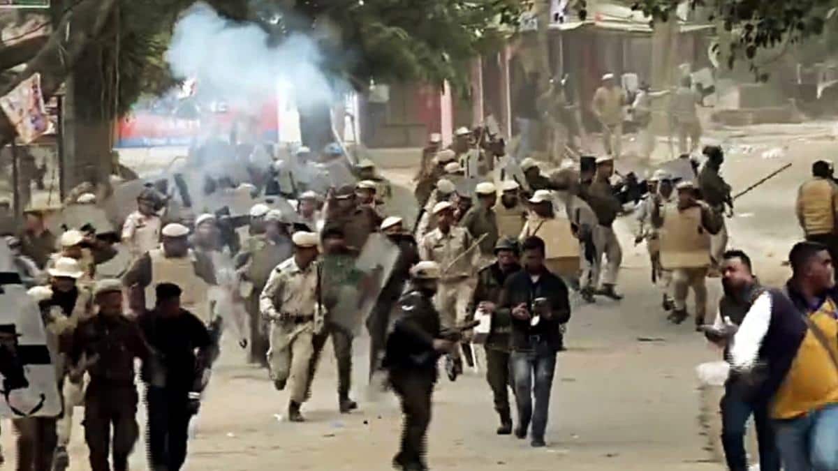 Fresh protests erupt in Assam after specially abled man burnt alive in ...