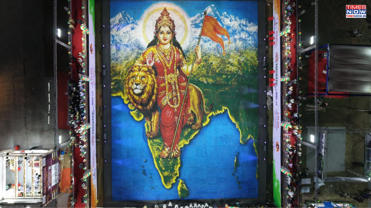 World record in Dombivli: 2.5 lakh coloured diyas create grand Bharat ...