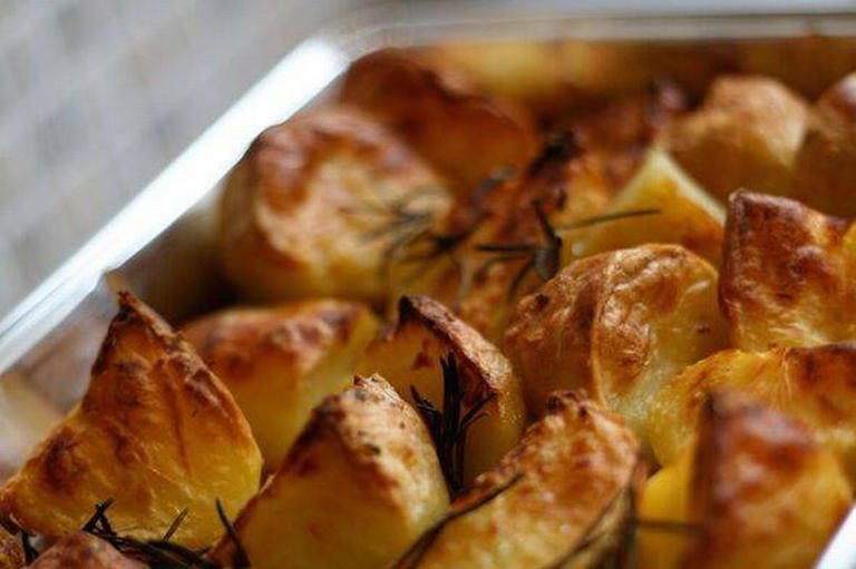 Nigella's roast potatoes 'perfect and crunchy' when cooked with 2 ...