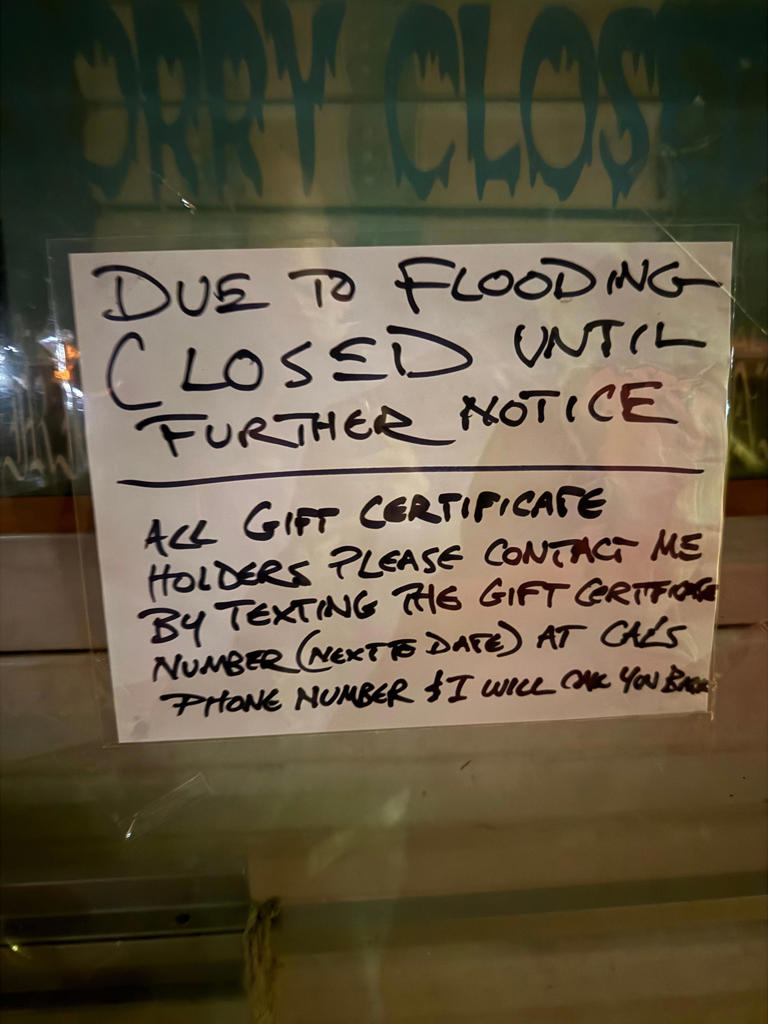 Flood damage forces iconic Cal's Books in Redding to close