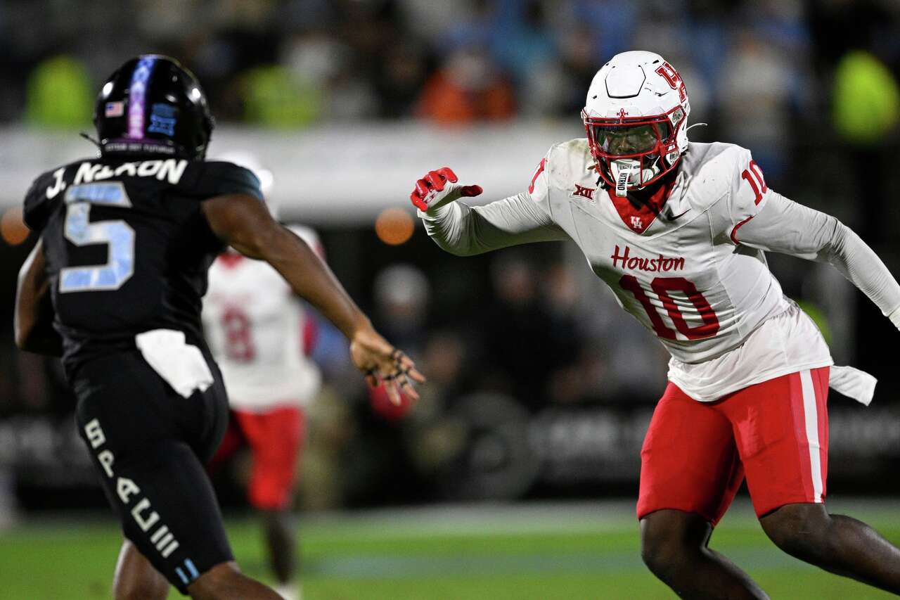 Latreveon McCutchin's emergence a boon for UH defense, makes big ...