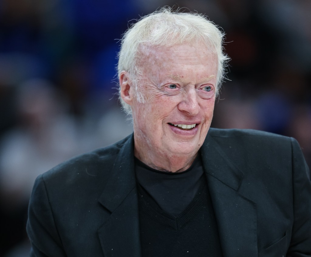 Nike shares jump 5% after Apple CEO Tim Cook doubles personal stake ...