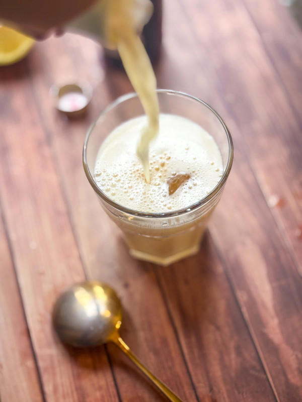 'Outlander' star Sam Heughan reveals how to make a whiskey sour 10x better