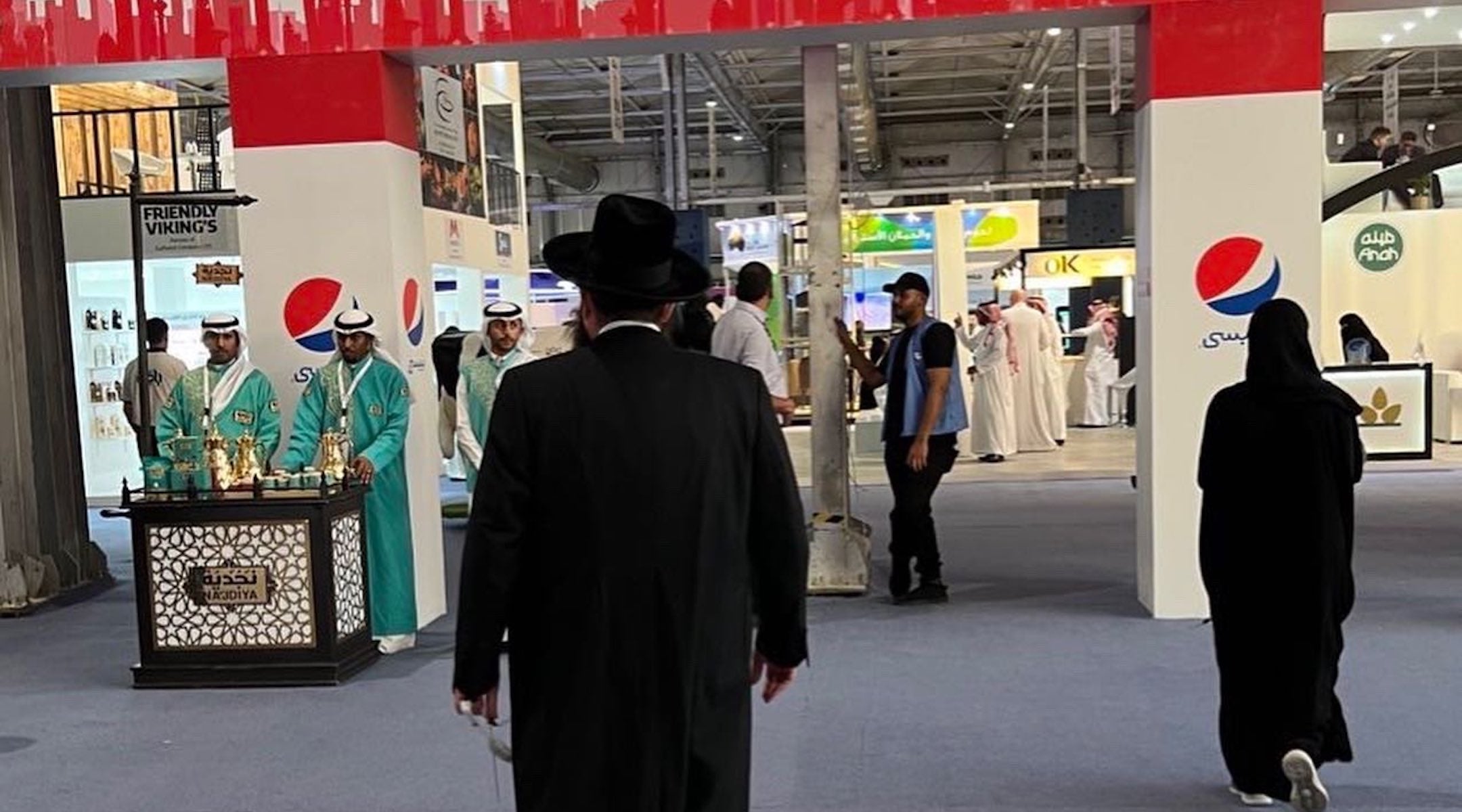 Self-appointed chief rabbi of Saudi Arabia says he was denied entry at ...