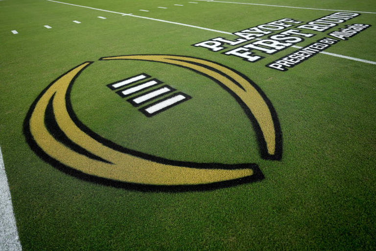 College Football Playoff ratings drop 7% as NFL competition impacts ...