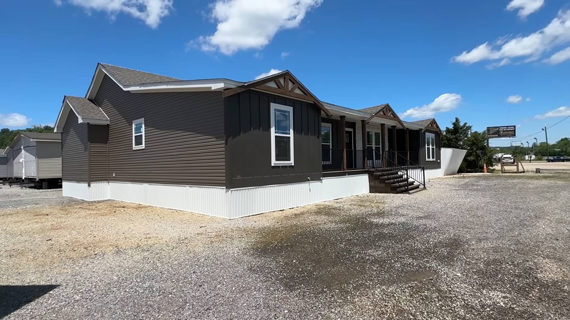 Anais by Deer Valley Homebuilders | 4 bed, 3.5 bath prefab house tour