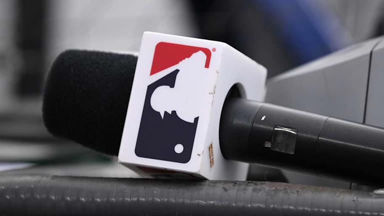 Mariners insider says after signing Refsnyder, Seattle still has ...