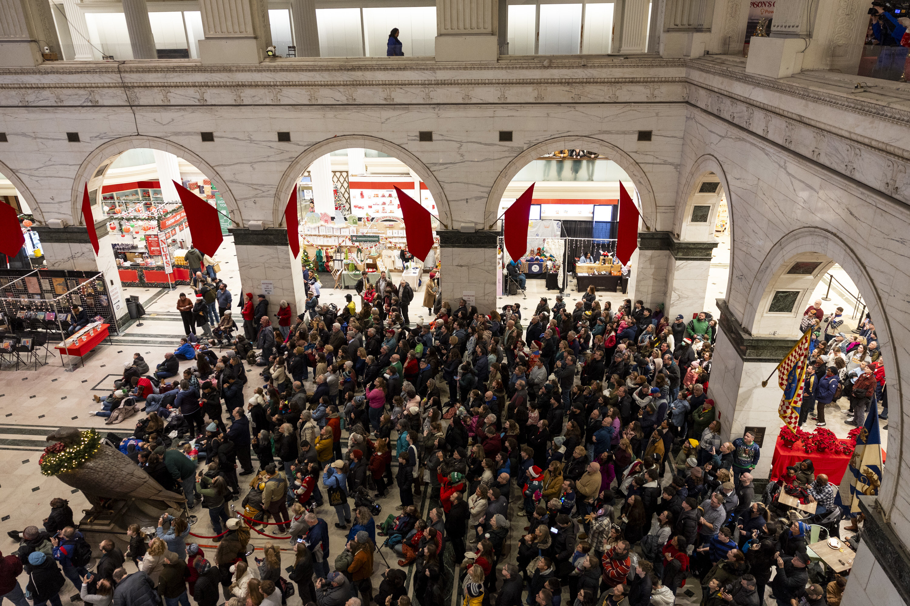 Crowds flocked to the final Wanamaker Light Show of the season. No one ...