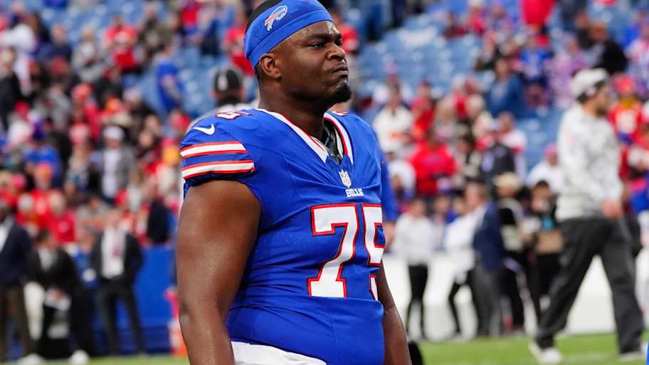 Bills shuffle offensive line, re-sign former lineman after practice ...