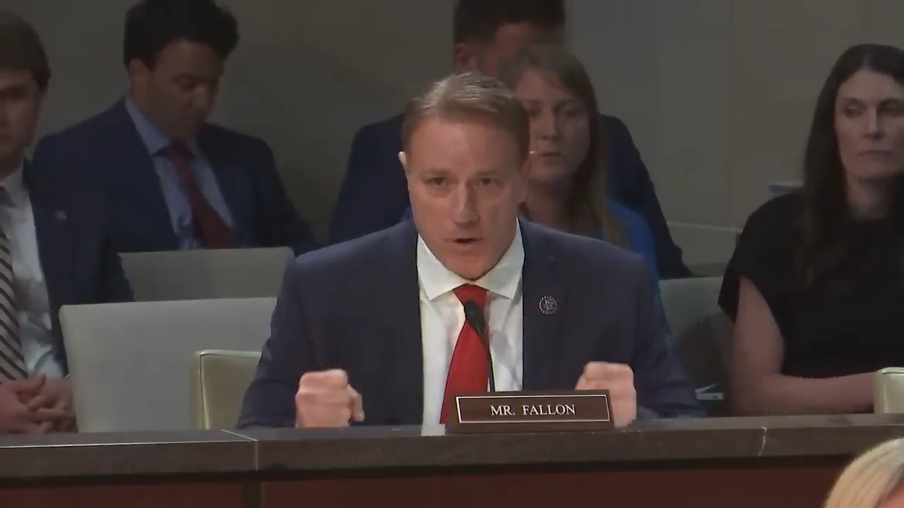 'You're a big boy': GOP Rep. Pat Fallon tries to insult Tim Walz in ...