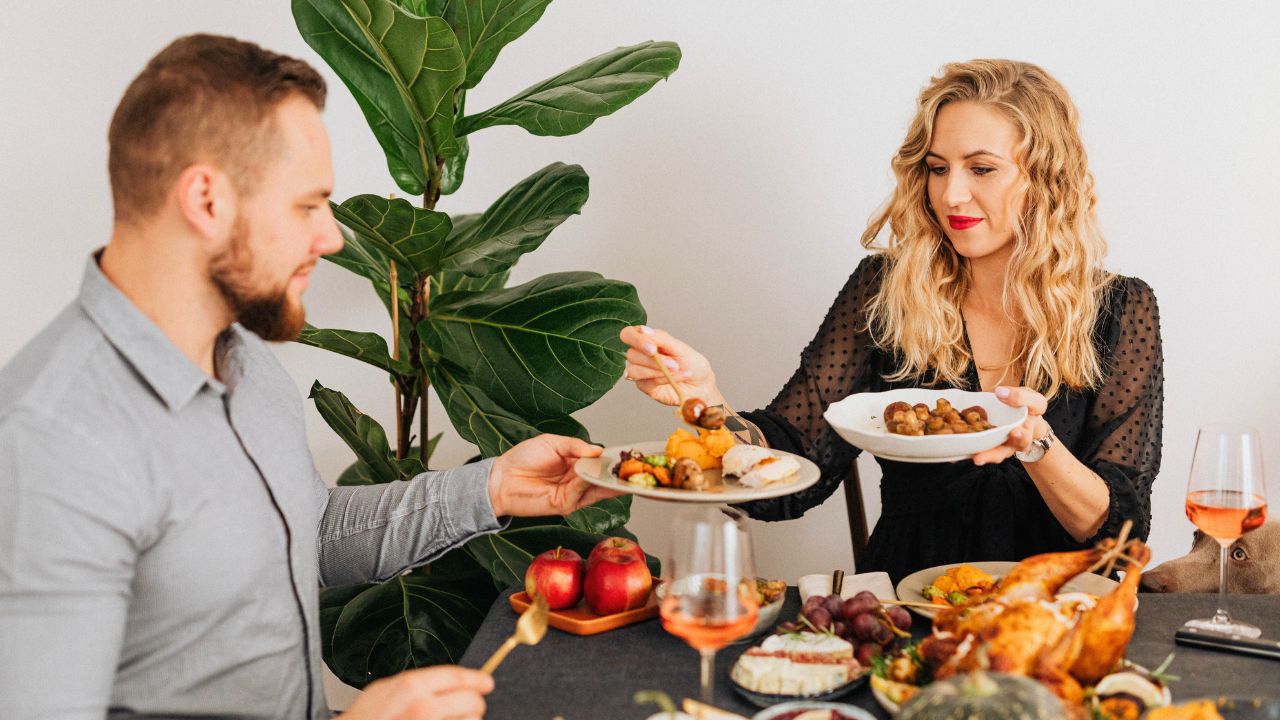 MIL delays dinner for hours taking coffee and smoke breaks. Then she ...