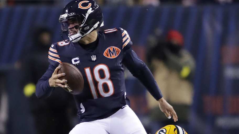 Fantasy football week 17 start 'em sit 'em: Jared Goff vs Caleb Williams