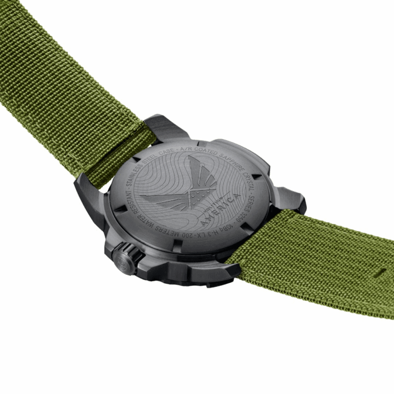 Luminox Volition America 3250 : Une montre militaire au design inégalé