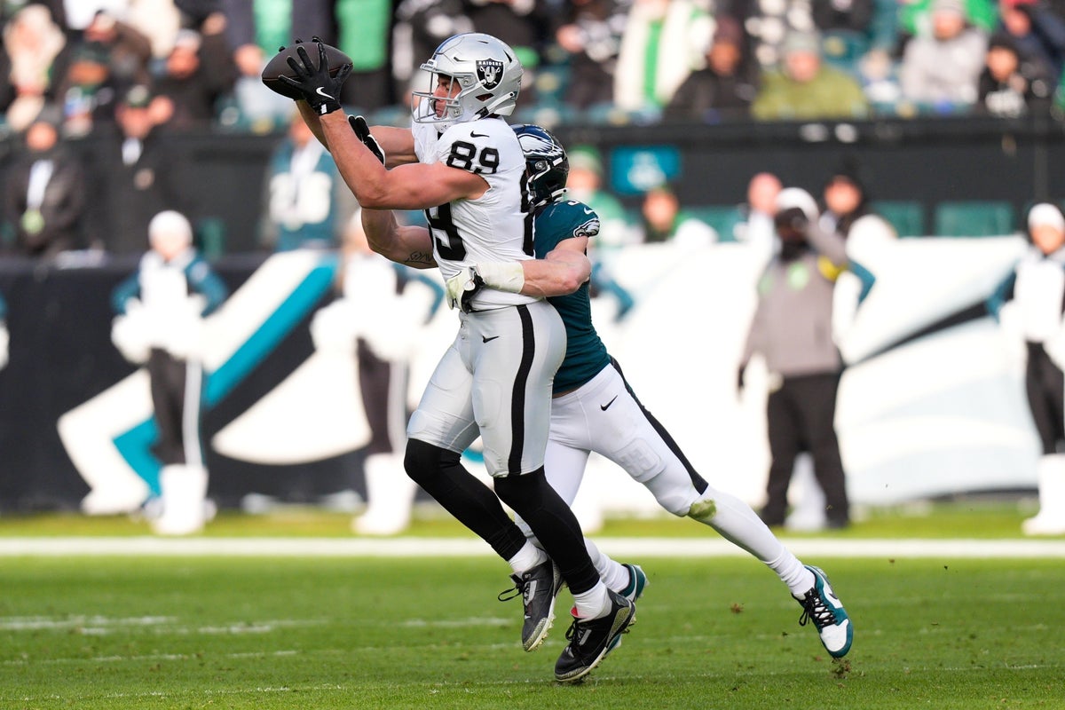 Raiders mandan a Brocks Bowers y Jeremy Chinn a la reserva de ...